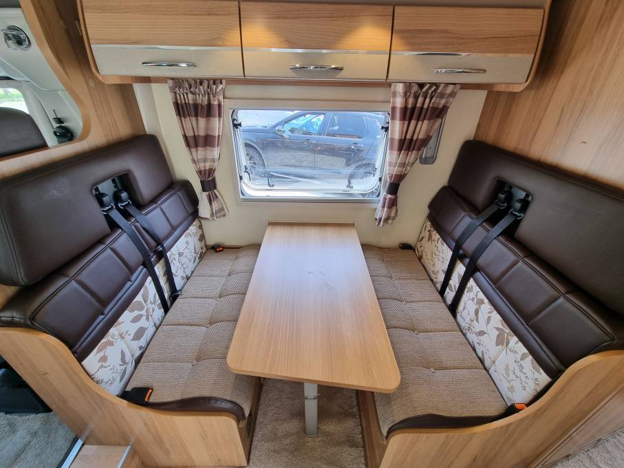 Bailey Approach Autograph 765 13689 miles