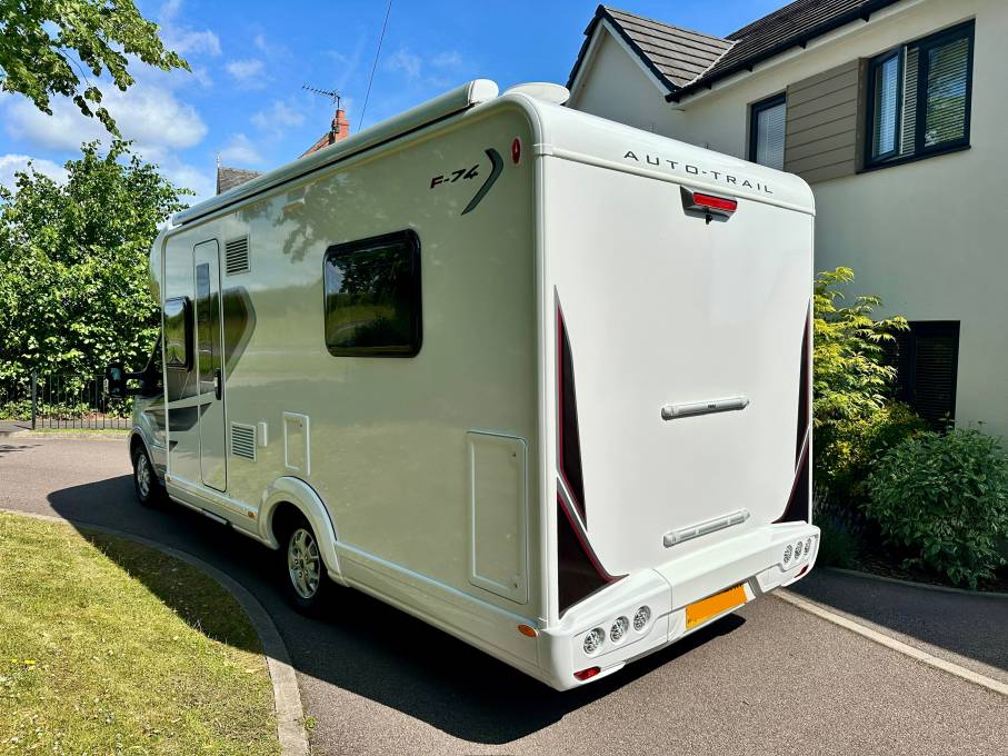 Auto-trail F74 Automatic 4 Berth Island Bed Motorhome For Sale