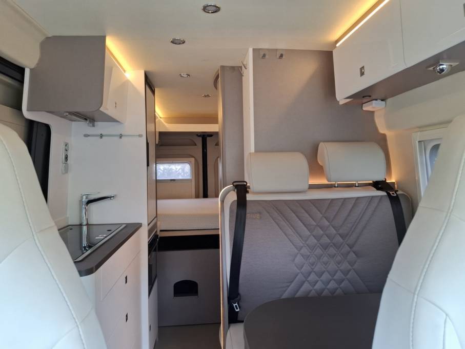 Burstner Eliseo 600. 2021. Rear double berth. Pop top berths.