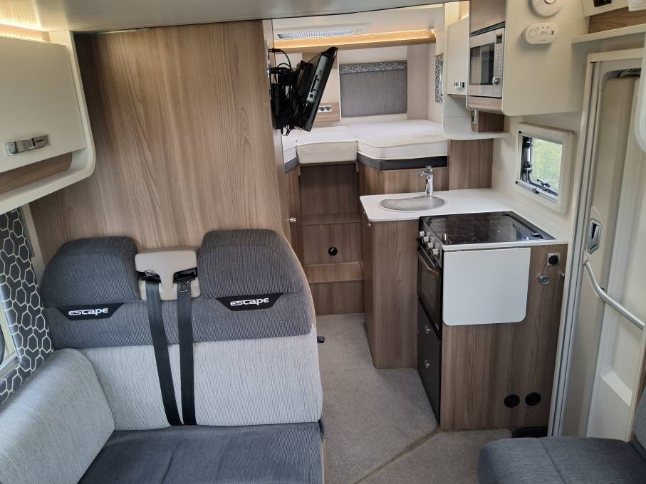 Swift Escape 684. Twin bed, 5 berth motorhome for sale