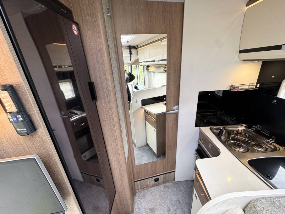 Dethleffs Trend 7057 EBL - 2018 - 4 berth - 4 belts - aclass motorhome for sale