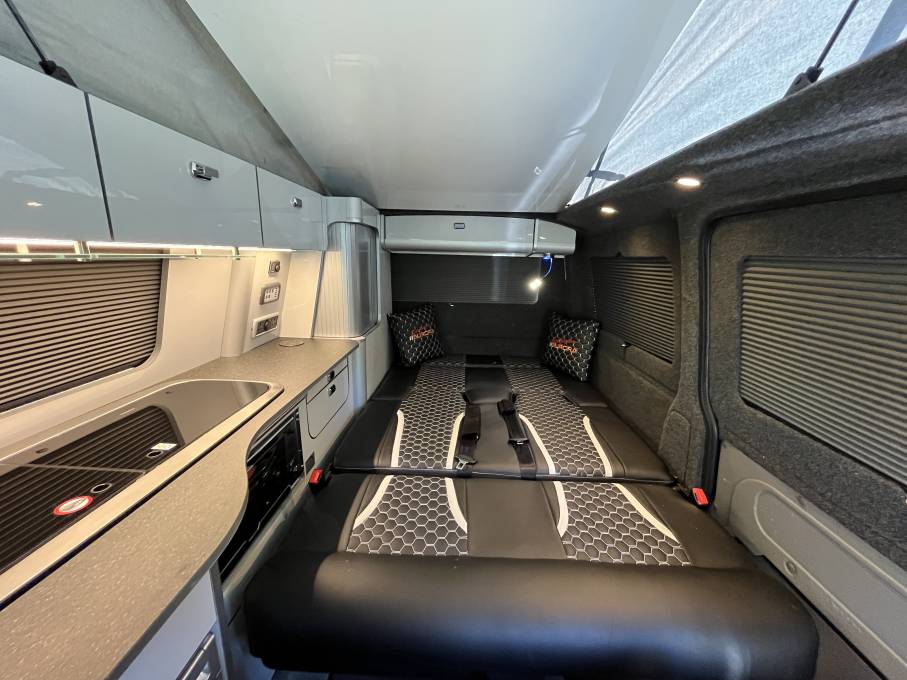 2020 Volkswagen T30 H/L 2.0TDI (200BHP) 4WD DSG Status 1 Aurora 4 Berth ...