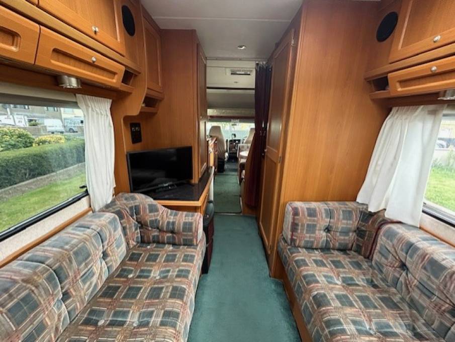 1999 BESSACARR E695 6 BERTH COACHBUILT MOTORHOME FOR SALE