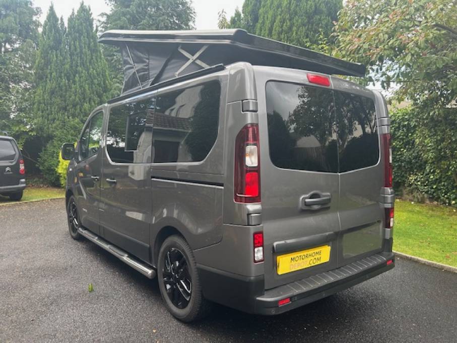 Renault Trafic - 2017 - 4 Berth - Conversion
