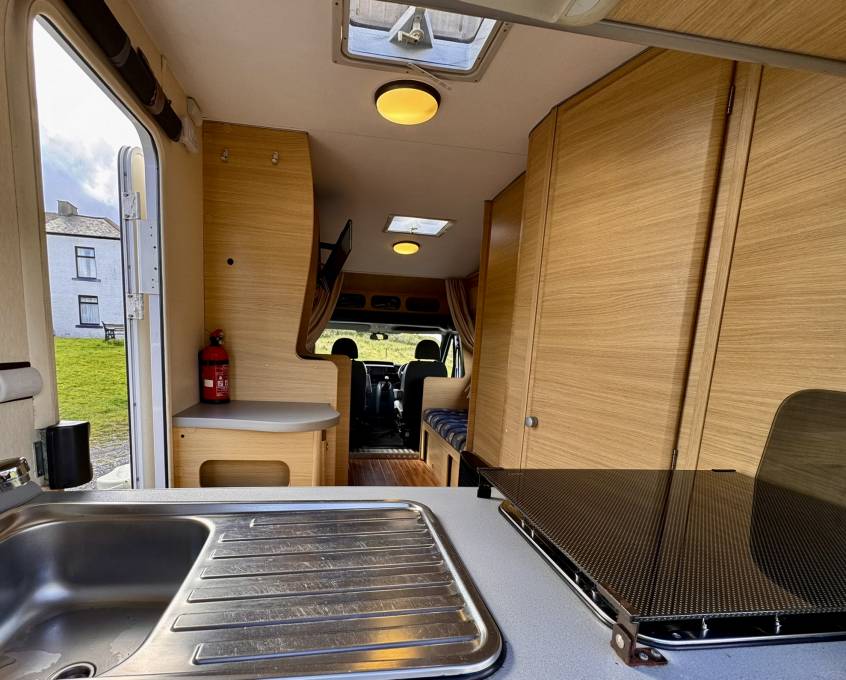 Roller Team Auto-Roller 200, Ford 2.2, 2007, 2 berth, low profile ...