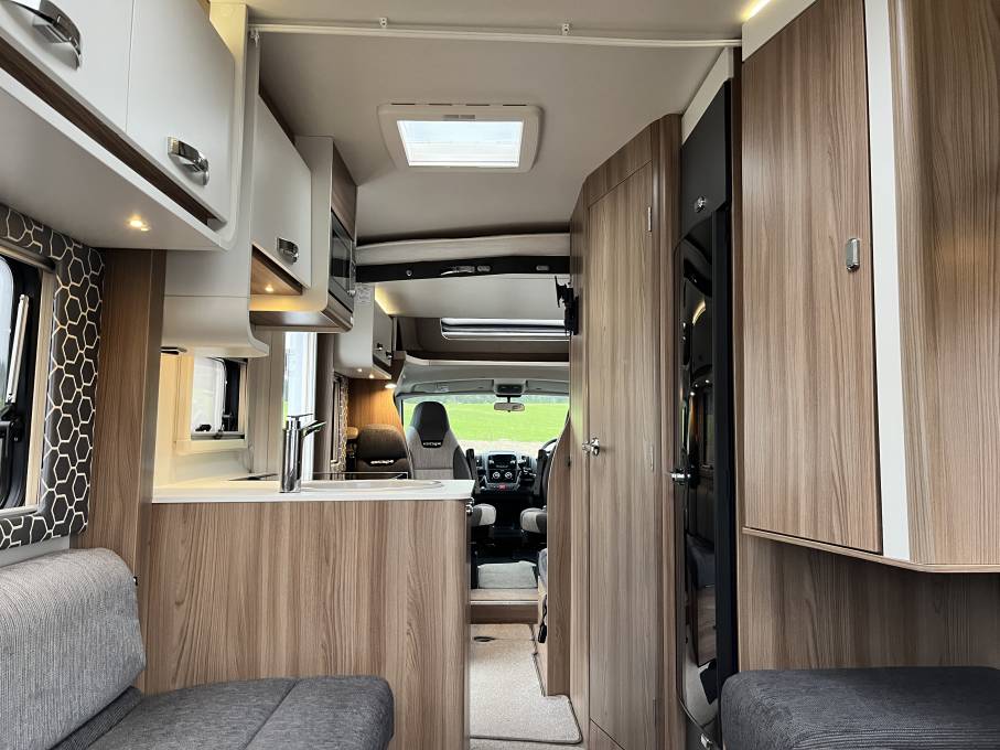 Swift Escape 685