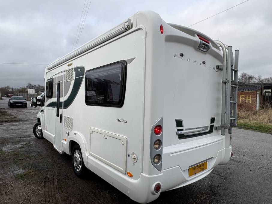 Swift Bessacarr 562 self levellers fixed rear bed 4 berth 2 belt centre ...
