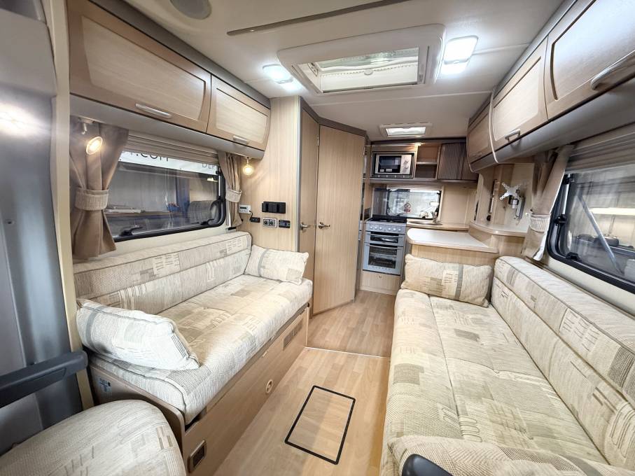 2008 Bessacarr E510 2 Berth Rear Kitchen compact