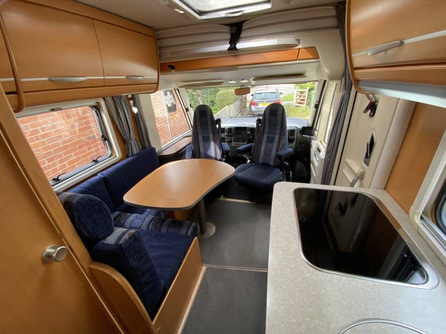HYMER B504CL - 2008 - RHD - REAR AND DROP DOWN BED - GARAGE