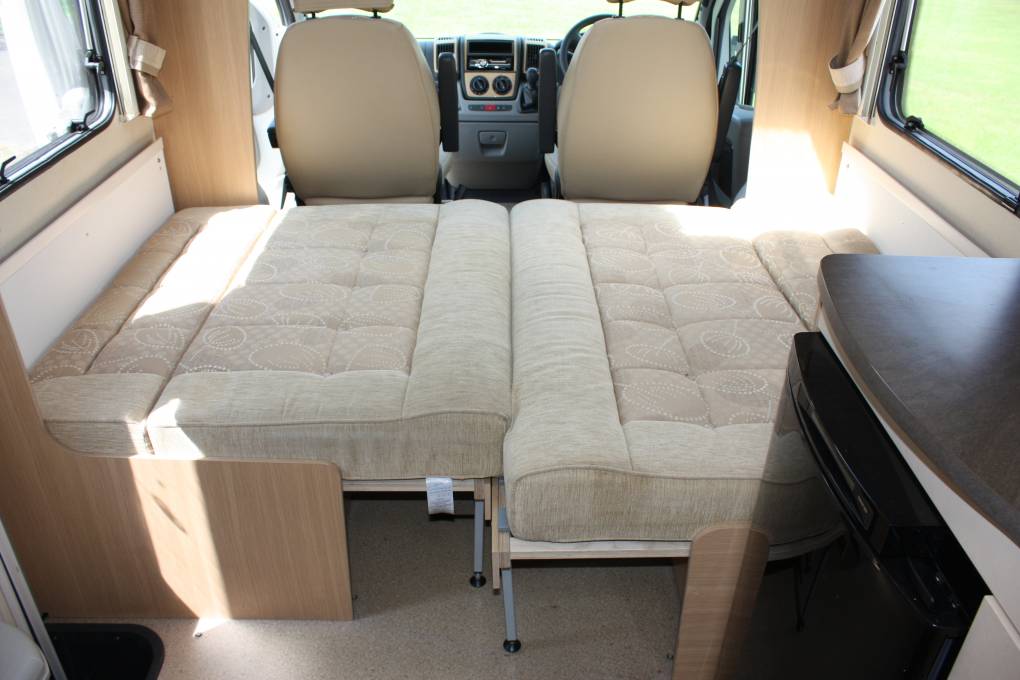 2011 Bessacarr E480 4 Berth Rear Fixed Bed Garage Motorhome For Sale