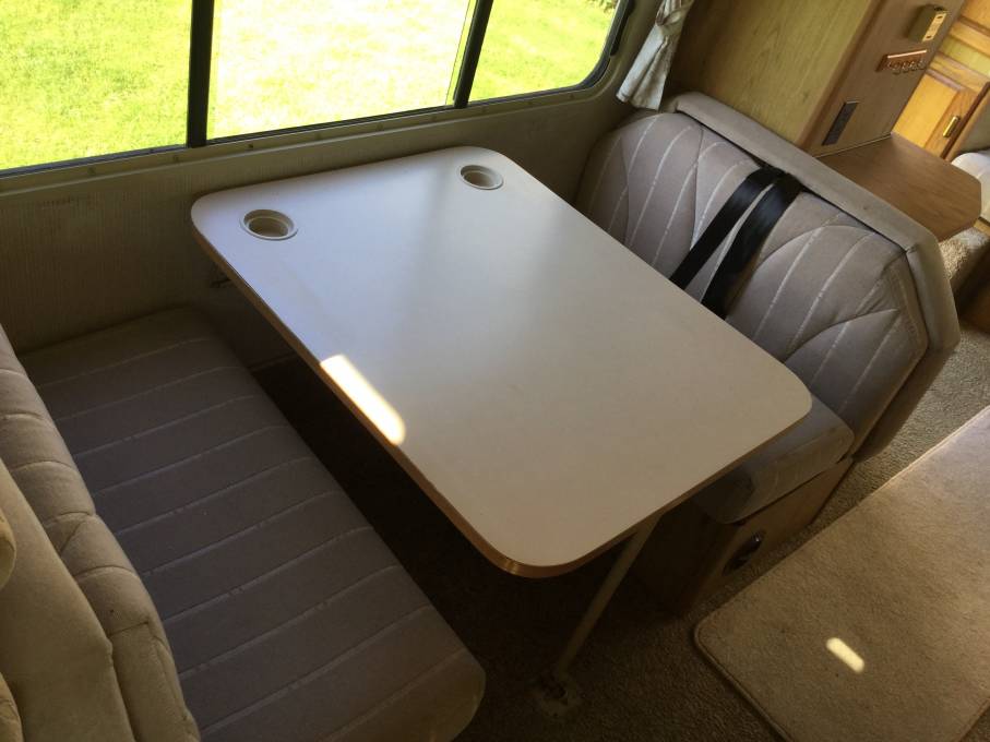 WINNEBAGO ITASCA SUNDANCER RV LHD AUTO