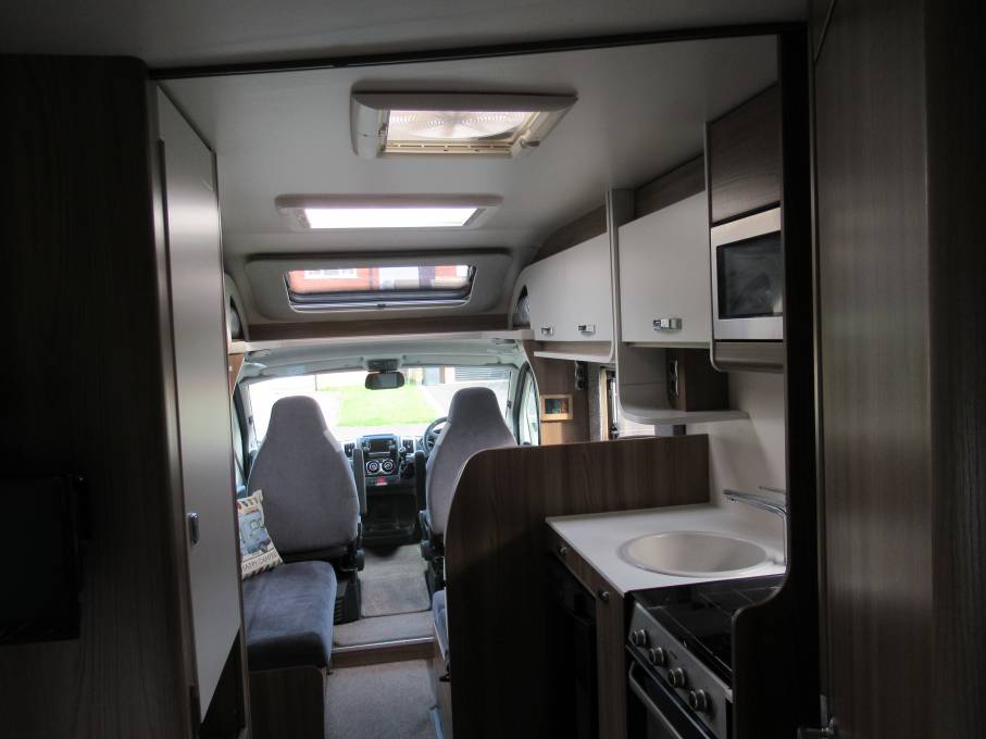 Swift Escape Vogue 664
