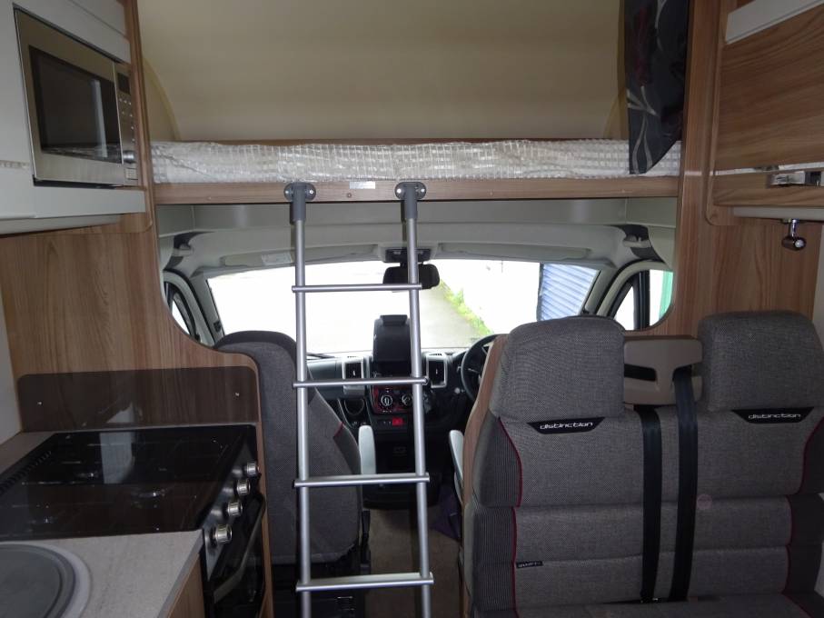 Swift Escape 686 Distinction 2016 6 Berth