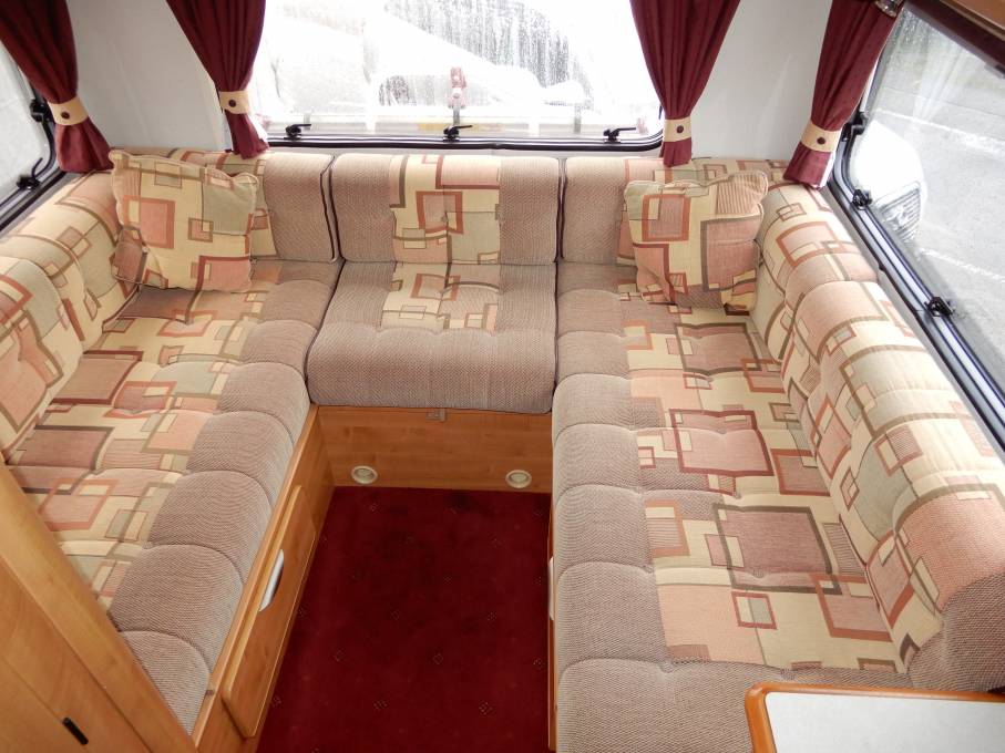 Autotrail Apache 700 SE 2006 6 Berth U Shape Lounge Motorhome For Sale