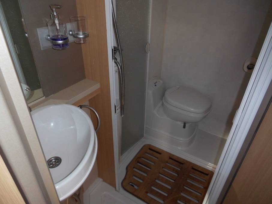 BESSACARR E560 2007 4 Berth Motorhome