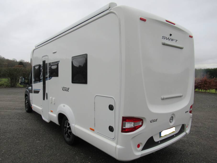 SWIFT ESCAPE VOGUE 694