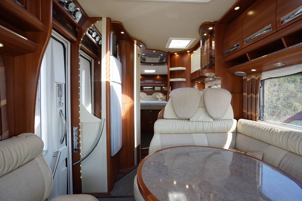 Carthago Chic S Plus 52 3.5 tonne towing capcity. Iveco Daily 50C high ...