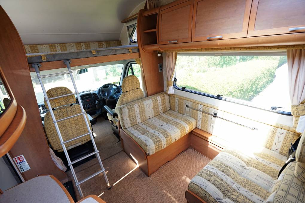 Bessacarr E445
