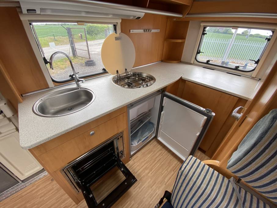 2006 Hymer Classic 4-berth motorhome for sale