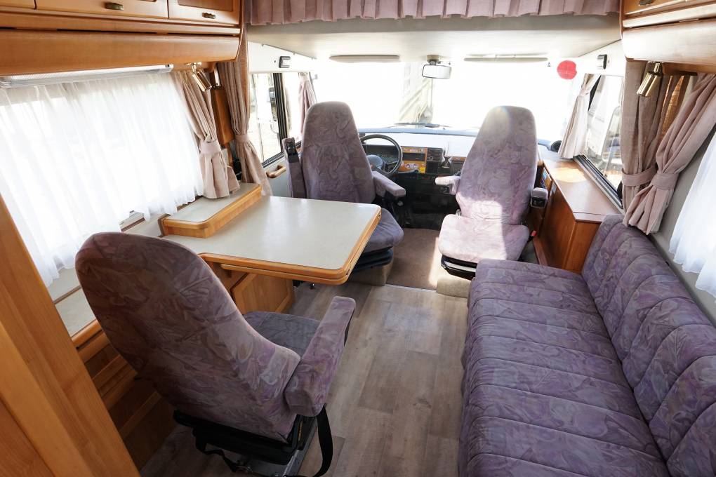 Hymer B584