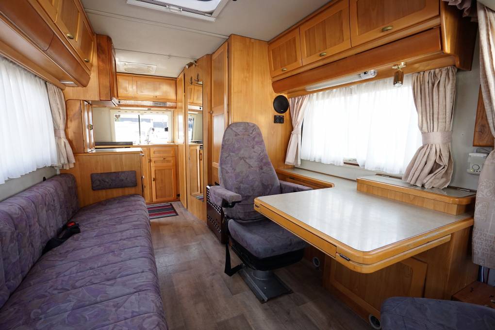 Hymer B584