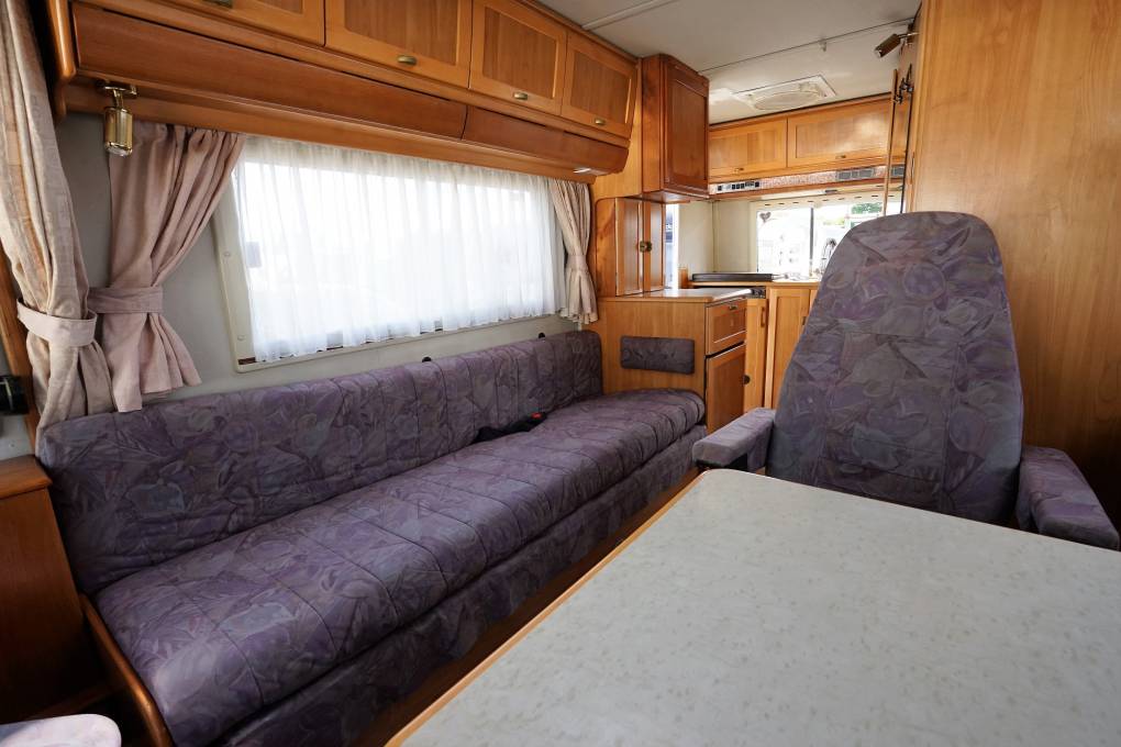 Hymer B584