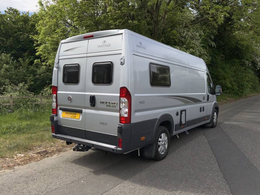 Vantage Neo 2 Berth Luxury Rear Lounge Twin Single Beds Camper Van For Sale