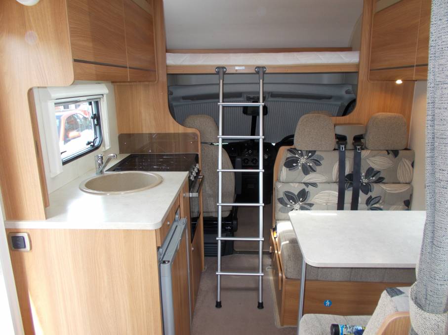 2012 Swift Escape 686 6 Berth