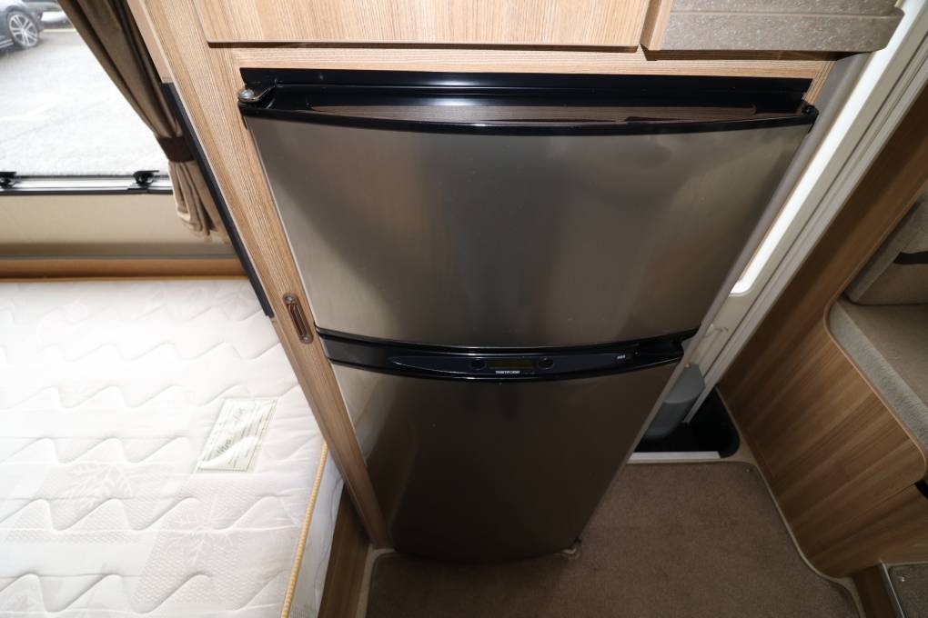 Bessacarr E582 Fixed Bed Motorhome For Sale