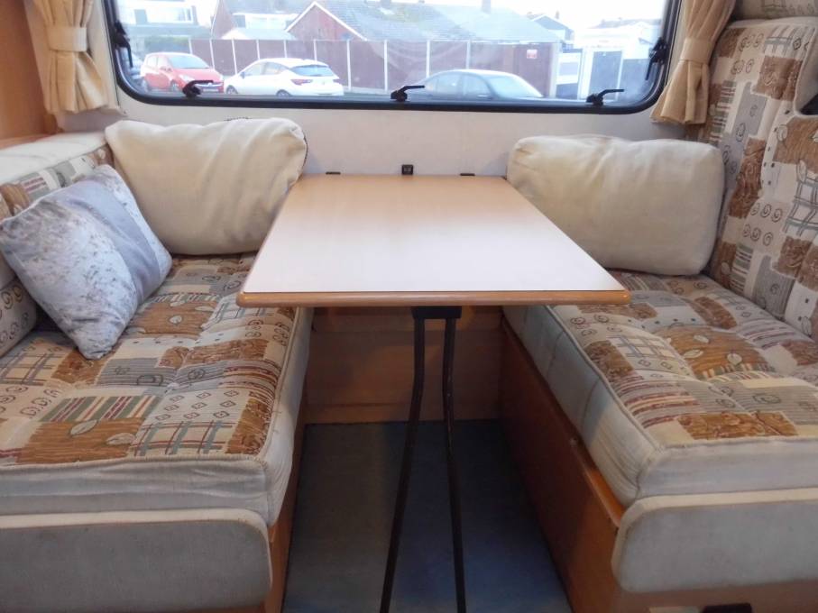 Compass Avantgarde 300