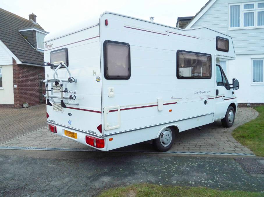 Compass Avantgarde 300