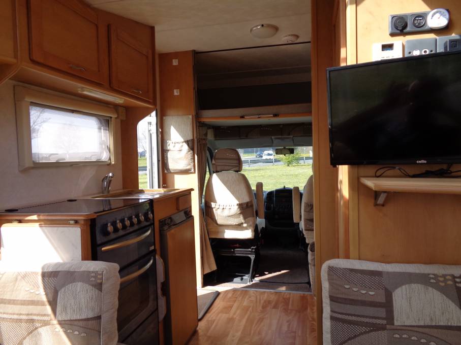 Elddis Sunseeker 200
