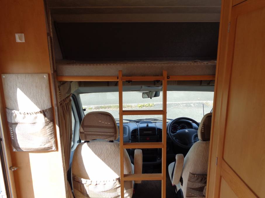 Elddis Sunseeker 200