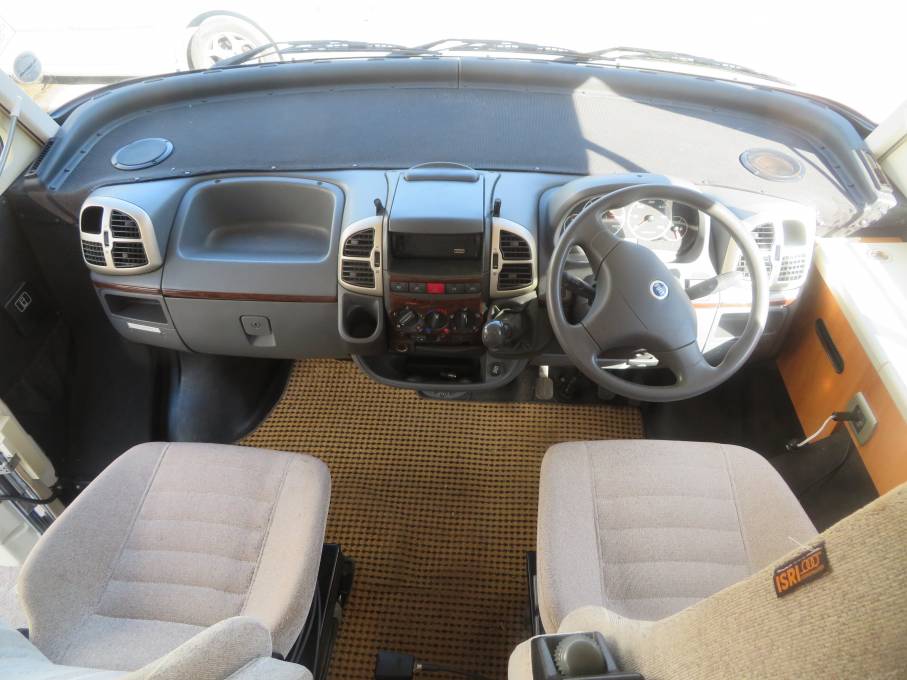 Hymer B774, 4 Berth, 5 Travelling seats, Tag Axle Drop Down Bed