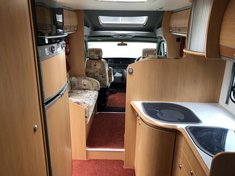 Lunar Premier H622 2006 4 berth 4 belts automatic fixed bed motorhome