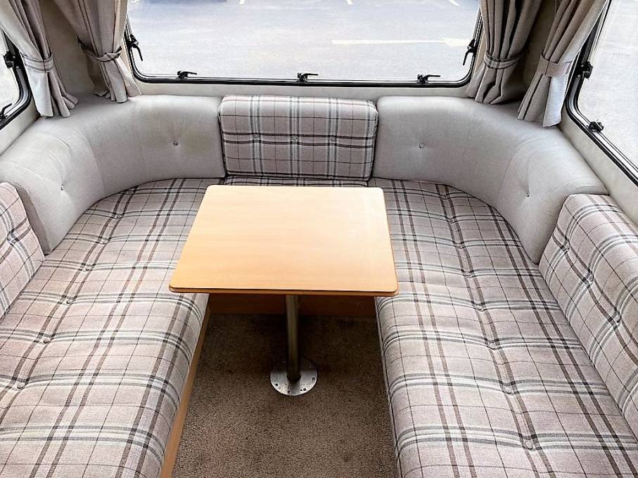 Autohomes Wayfinder Equipe