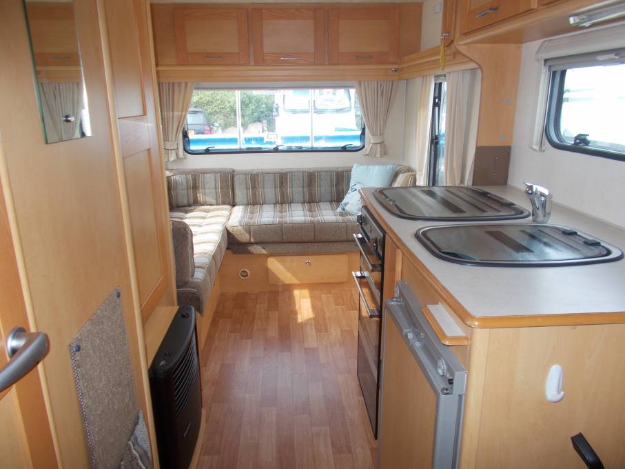 Elddis Autoquest Sunseeker 150 4 Berth Motorhome