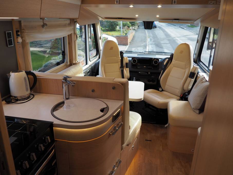 2020 Hymer B Class Modern Comfort B690MC A class Mercedes Island bed ...