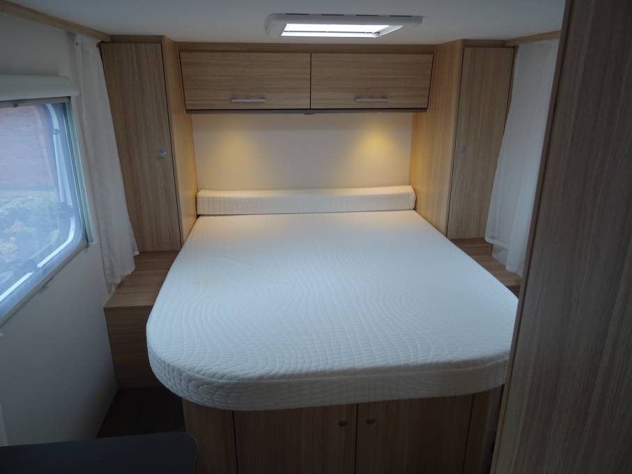 Sunlight V69 3 Berth 4 Travel Seat Rear Island Bed Motorhome Camper Van ...