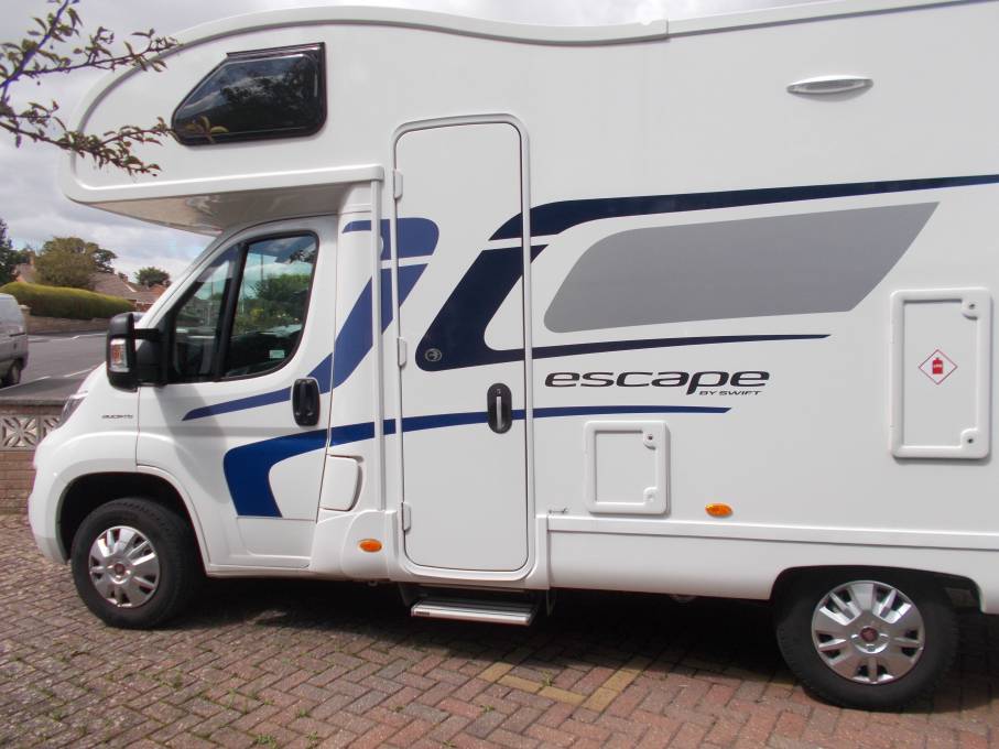 Swift Escape 644 2016 4 Berth Motorhome 6k Miles