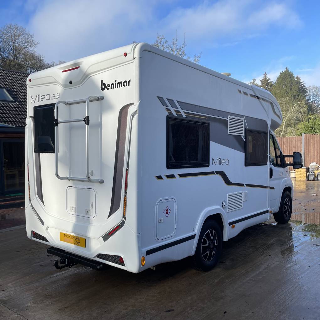 Benimar Mileo 231 2017 CAT N 2 Berth 4 Seatbelts Rear Fixed French Bed ...