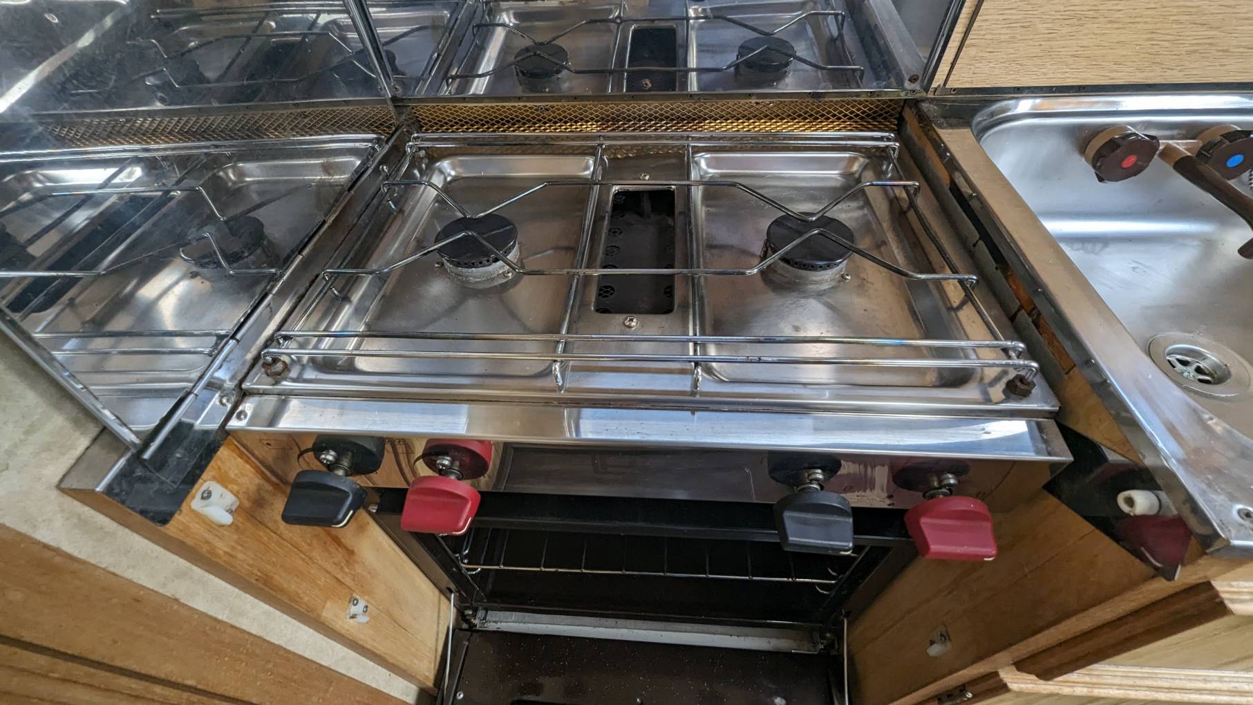 Auto-sleeper Clubman GL, VW T4,manual,4 berth, 2 belt, 2Litre Motorhome ...