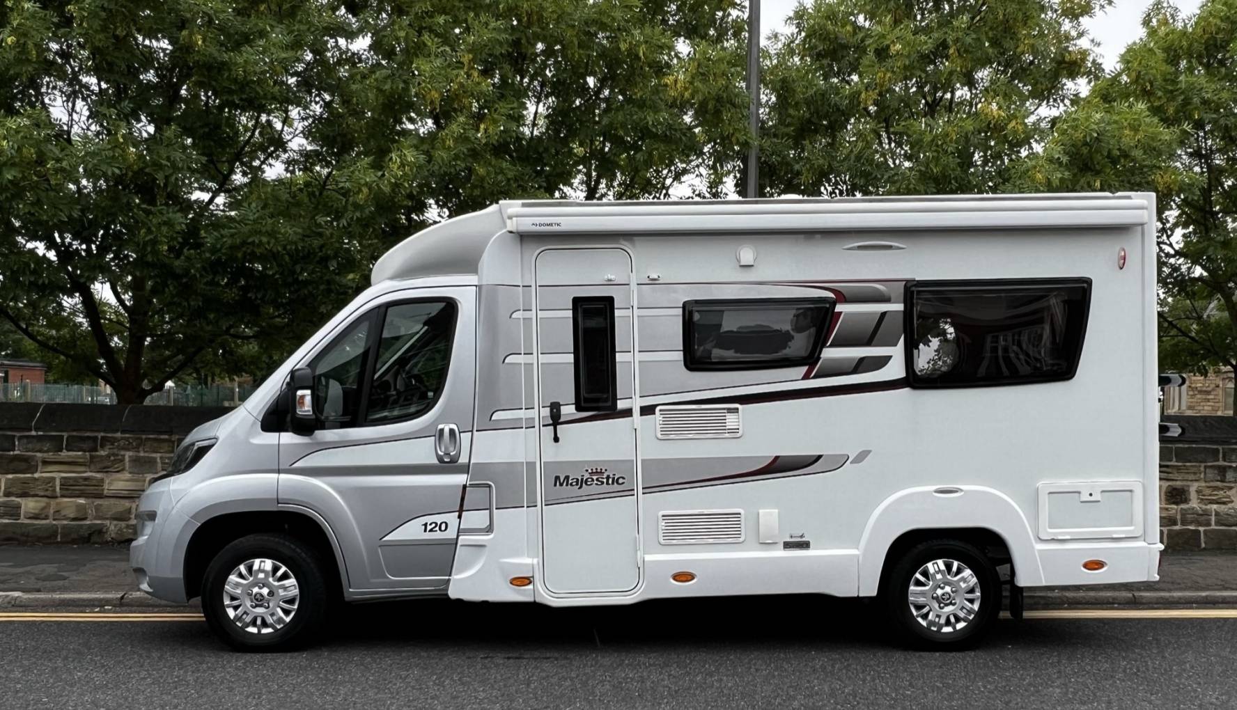 ELDDIS MAJESTIC 120 2 BERTH END LOUNGE MOTORHOME FOR SALE