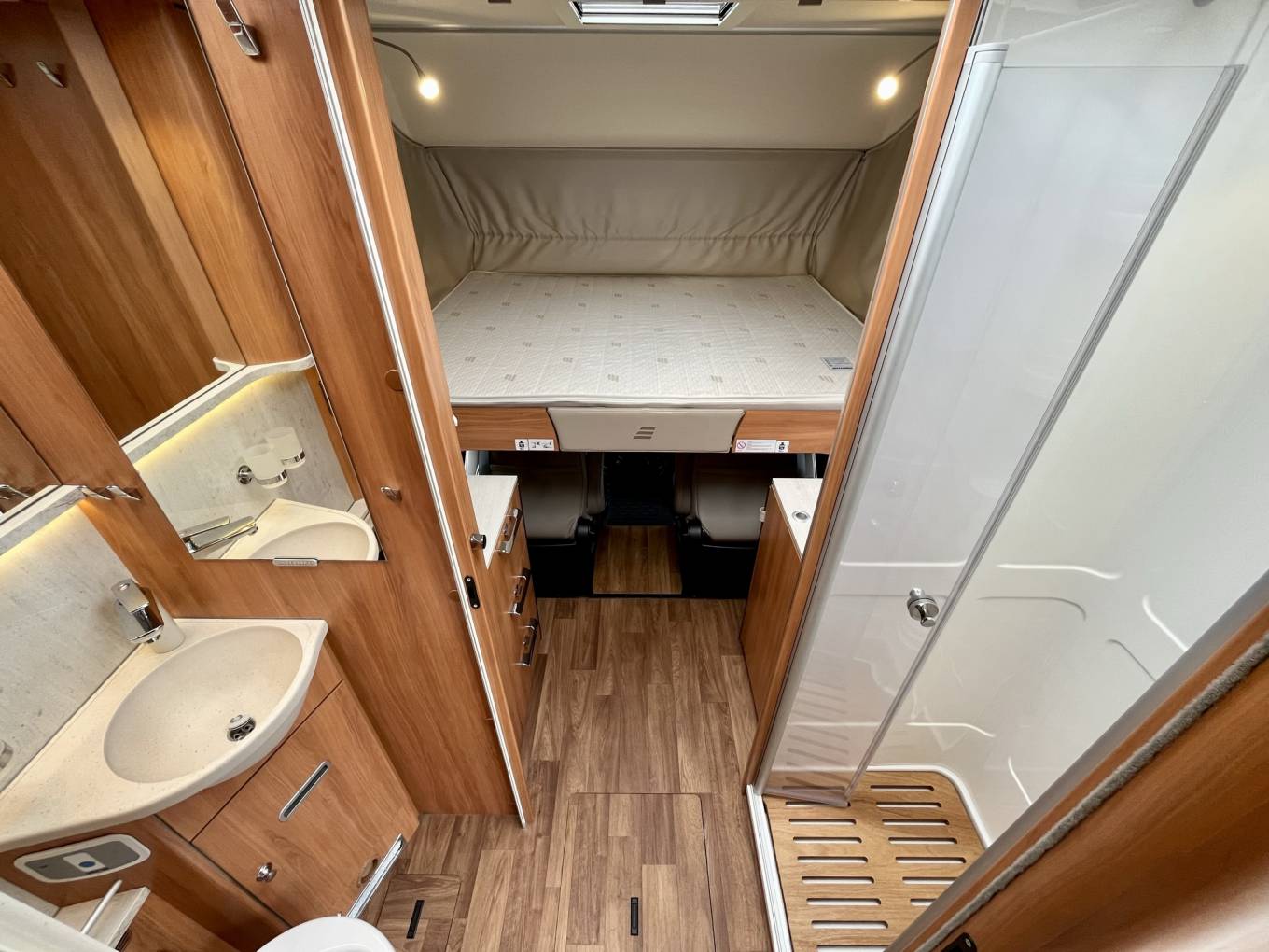 Hymer B 534 Duo 2 4 Berth 2 Belts