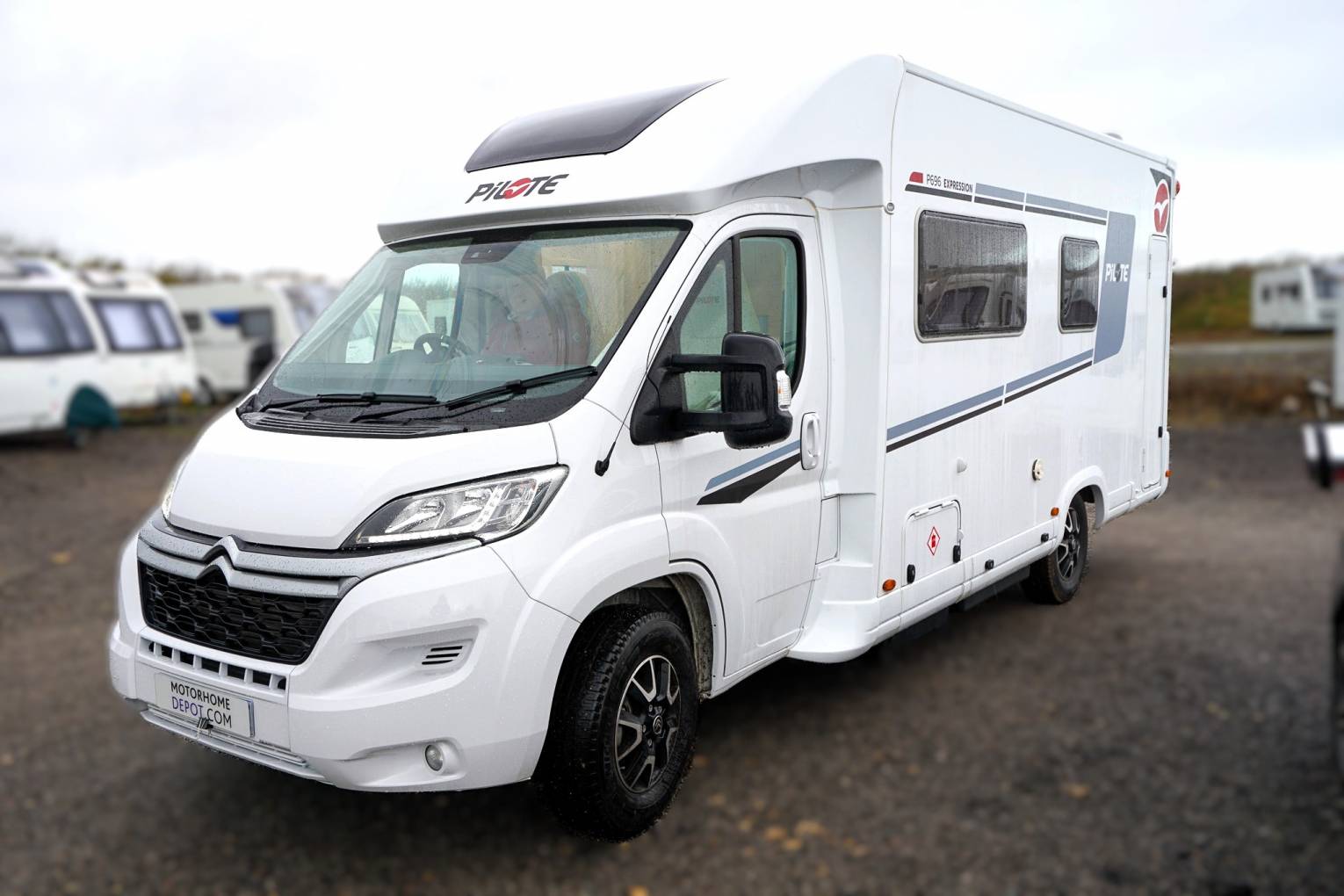 Pilote 696D Expression