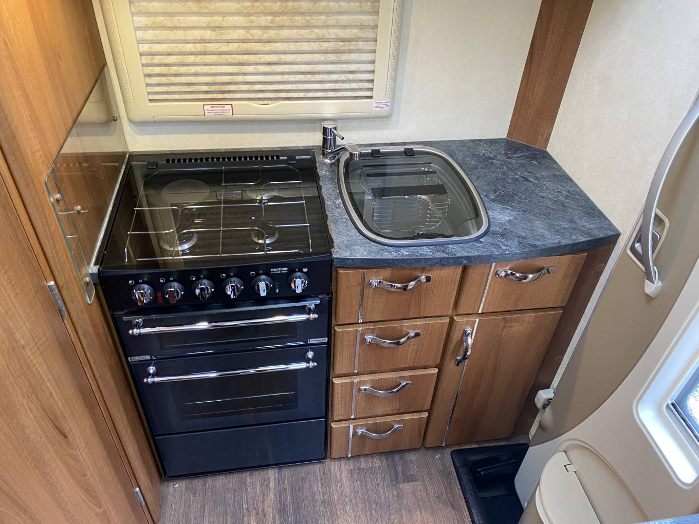 Autosleeper Broadway EK