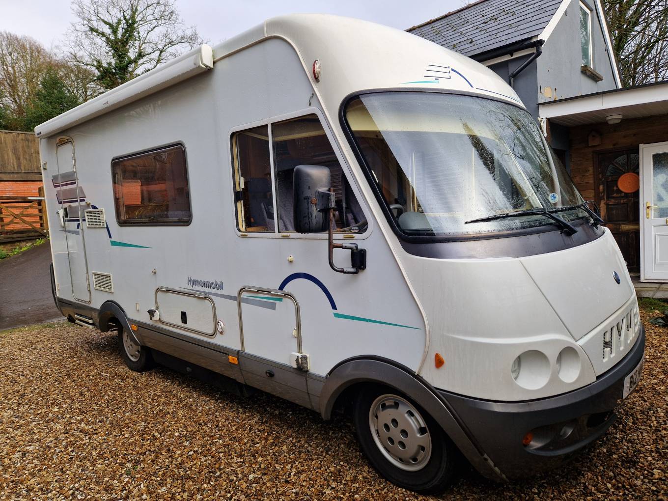 2003 HYMER B584 3-BERTH - 3 BELTS - LOW MILES - FACELIFT - GREAT CONDITION
