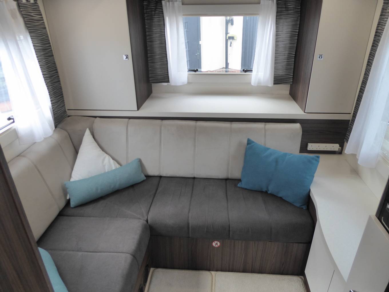 Benimar Mileo 282, 4 berth rear lounge rear garage coachbuilt motorhome