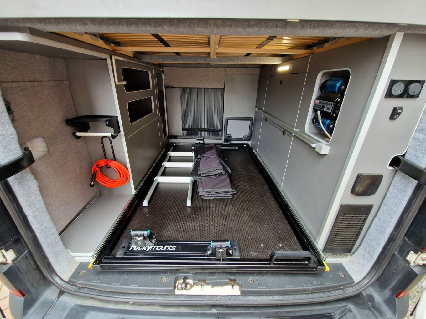 VW Crafter 2L 2021 36k van conversion 4 berth 5 belts garage OBELISK by OVC