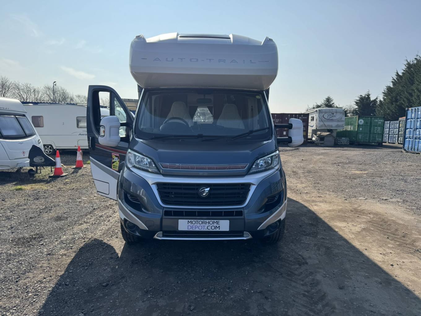 2015 Auto-Trail Tracker RB